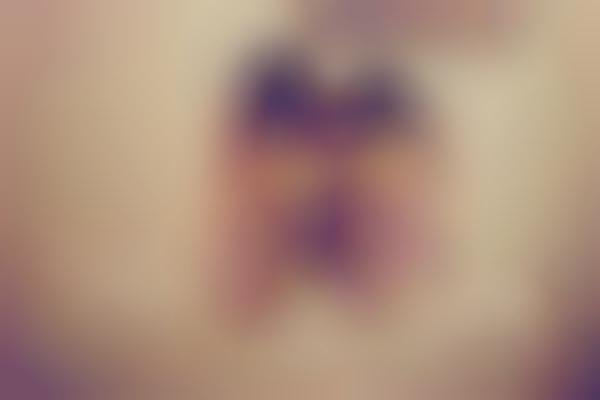 Face-Hiding Photography : Aela Labbe