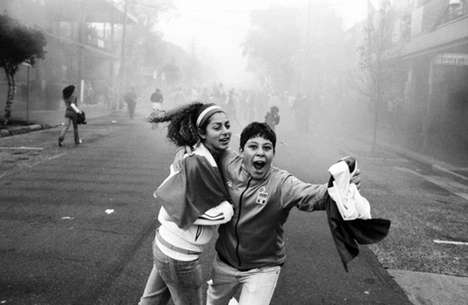 Playful Street Photography : Andrew Quilty