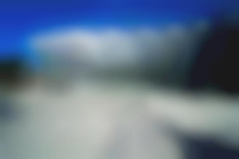 72 Protruding Architectural Structures