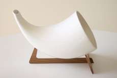 Intricate Megaphone Amps : I-Phone Ceramic Amplifier