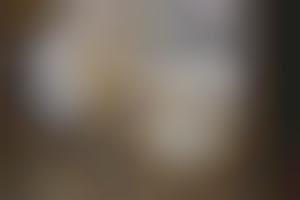 Charismatic Chipped-Paint Graffiti : Farto