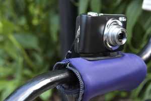 Bendable Camera Bag Tripods : Pose Camera Case