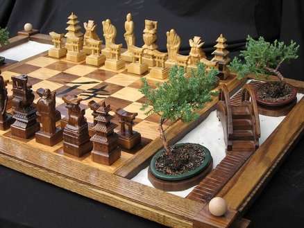Picturesque Board Games : Samurai Chess Set