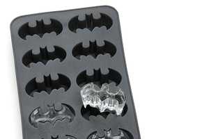 Vigilante Beverage Coolers : Batman Ice Cube Tray