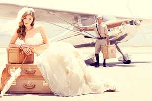 Amorous Aviator Photography : Airplane Bridal Story