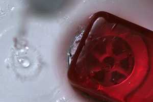 Pollution-Fighting Cleansers : first magnetic soap