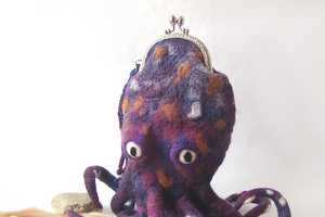 Sea Creature Sacks : felted octopus purse
