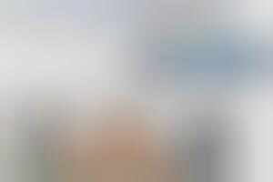 Cell Phone-Charging Shoes : anthony mutua crystal chip