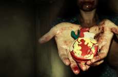 Gory Organ-Shaped Desserts : Anatomically Correct Heart Macaroons