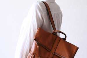 Expandable Leather Napsacks : Square Shape Leather Backpack