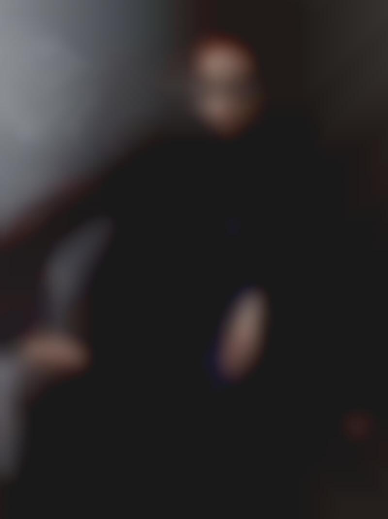 96 Face-Disguising Fashions