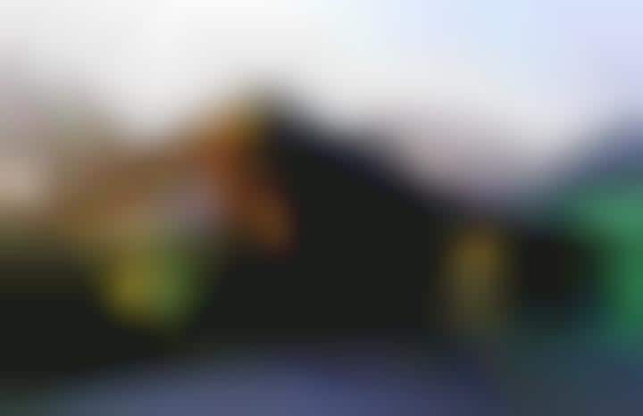 72 Protruding Architectural Structures