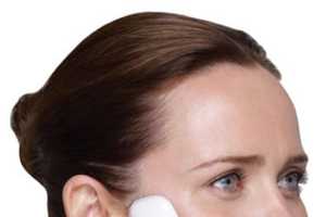 Age-Defying Cheek Zappers : Facial Muscle Toner