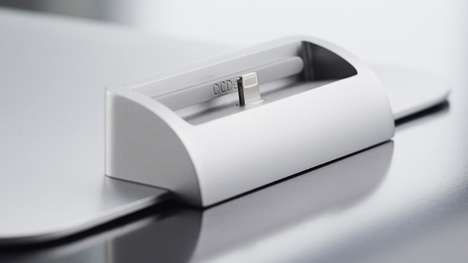 Obsessively Slim Smartphone Docks : iphone ocdesk dock