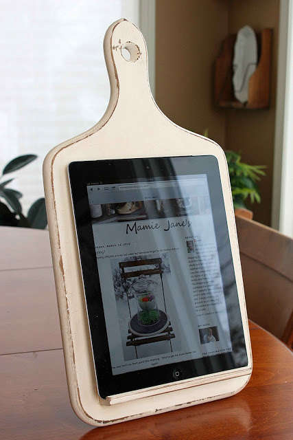 DIY Tablet Holders : 'Mamie Janes' Craft
