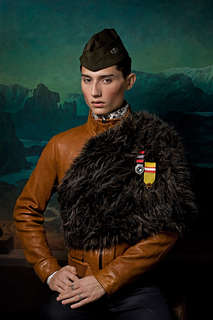 Eclectically Militant Portraiture : Kip Lott