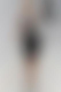 Rebel Supermodel Haircuts: Agyness Deyn's "The Aggy"