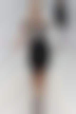 Rebel Supermodel Haircuts: Agyness Deyn's "The Aggy"