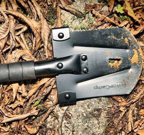Rugged Uber-Functional Shovels : Multitool Shovel