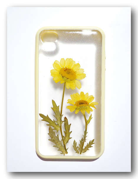 Pressed Flower Phone Cases : flower phone