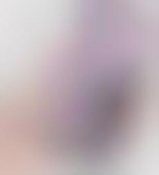 Eyeshadow-Adorned Smartphones : Makeup Phone Case