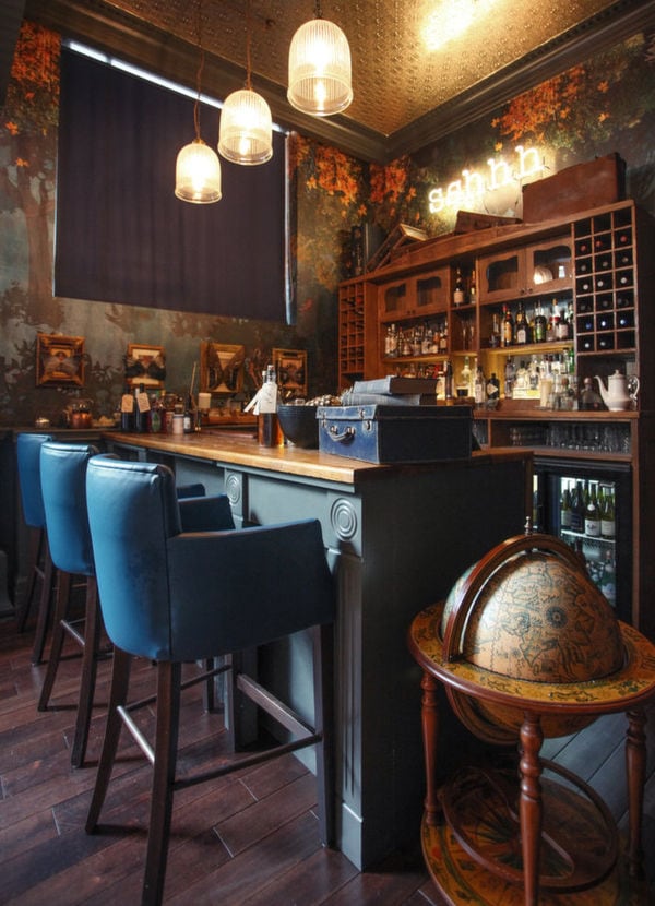 Whimsical Vintage Restaurants : theme restaurants