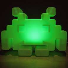 Michievous Extraterrestrial Lamps : alien lamp