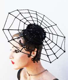 Webbed Goth Fascinators : sculptural-hat