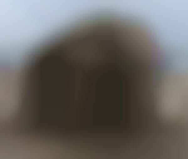 Surreal Disintegrating Face Sculptures : bleeding