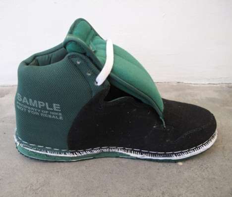 Inside-Out Street Shoes : Elisa van Joolen