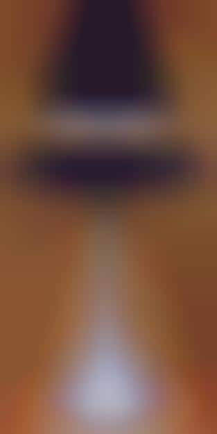 Gravity-Defying Lighting Designs : floating lamp