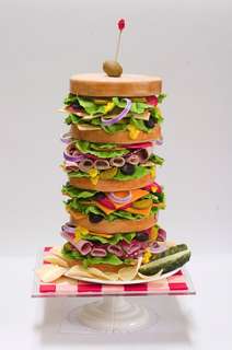 Deceivingly Outrageous Cakes : stunning cakes