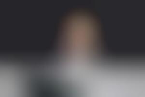 Triangular Post-Modern Purses : clean everything minimalist leather bags