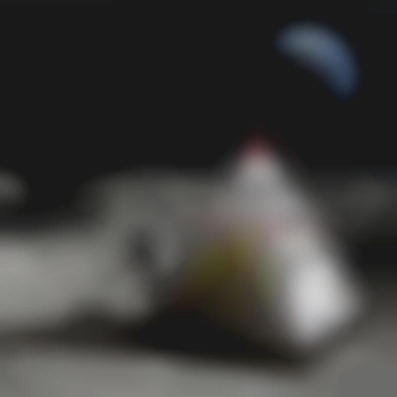 25 Examples of Space Products for Children