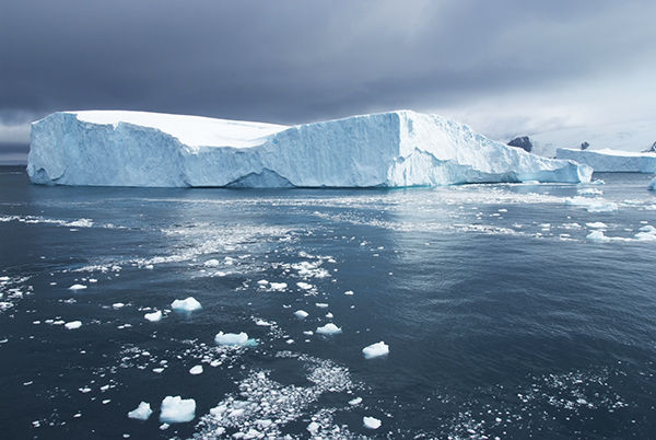 Disappearing Landscape Photography : Antarctic photo series