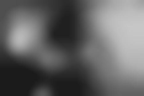 Behind-the-Scenes Singer Photography : On The Run backstage