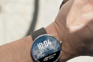 Revolutionary Smartphone Watches : arrow smartwatch