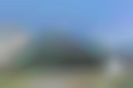 Triangulated Roof Designs : Beret House