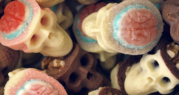 Spooky Chocolate Skulls : Chocolate Skull