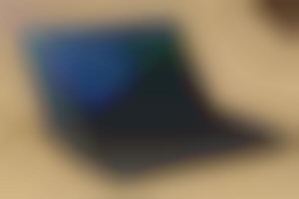 Infinity Display Laptops : Dell XPS 13