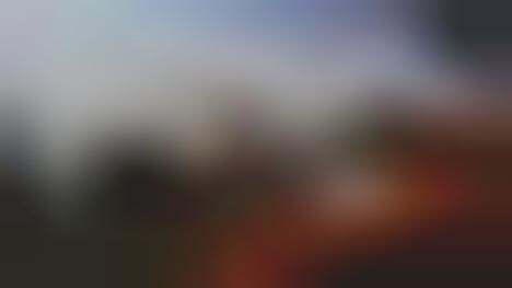 Angular Whiteout Abodes : Triangular House