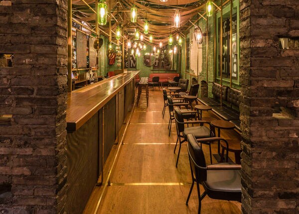 Antiquated Alleyway Bars : Shanghai Punch Bar