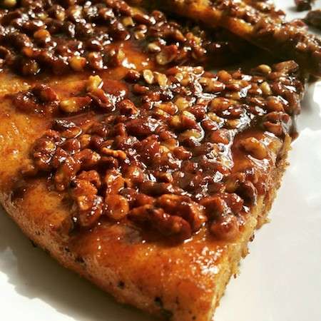 Cinnamon Pecan Pizzas : DIY Dessert Pizza