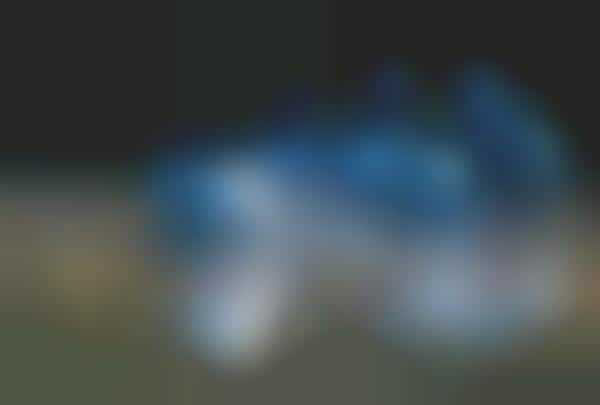 Poignant Sinking Statues : climate change art