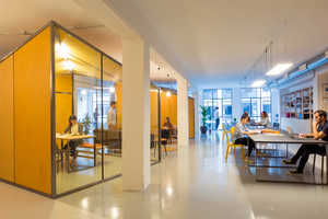Communal Co-Working Offices : zamness