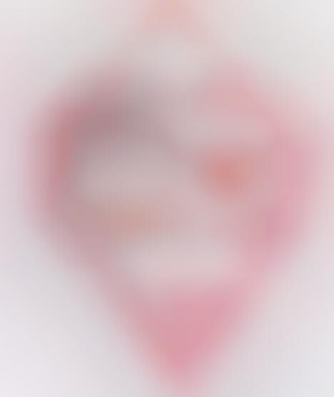 Romantic Storage Units : Heart Shelves