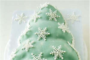 DIY Tree Cakes: Seasonal Baking Ideas For Festive Fun