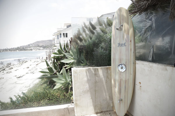 Outdoor Surfboard Showers : Surfboard Shower