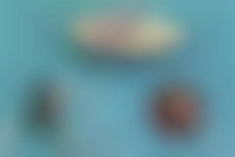 Millennial-Themed Pool Floats : kool pool