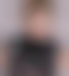 Accordion Neck Wear: Fernanda Pereira's Must-Have Accessories Are All ...